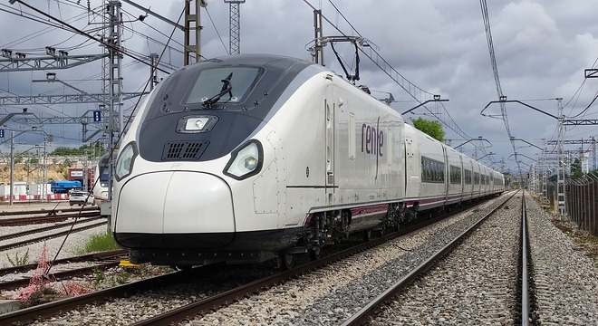 Talgo Devuelve A España Su único Tren Avril Que Hacía Pruebas En Francia
